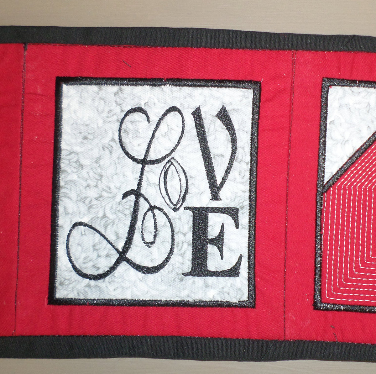 FAMILY TABLE RUNNER IN THE HOOP Embroidery Design - Digital Download ...